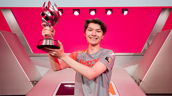 sinatraa, Valorant - player biography, awards, matches, statistics — Escorenews