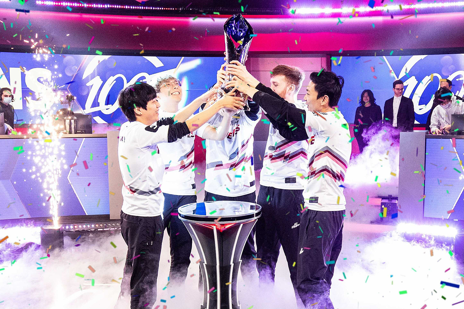 100 Thieves stomp Team Liquid to claim their first-ever LCS title — Escorenews