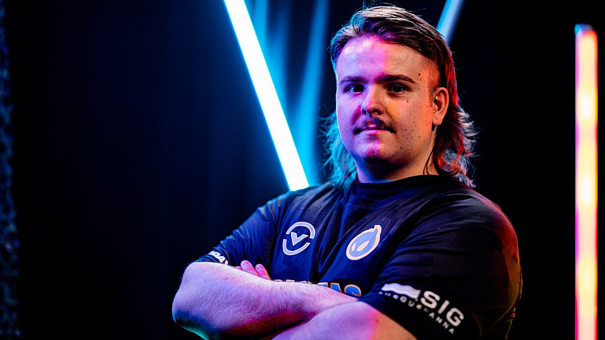 «Худший прицел на про-сцене». Hallzerk рассмешил фанатов своим конфигом в матче с NAVI — Escorenews