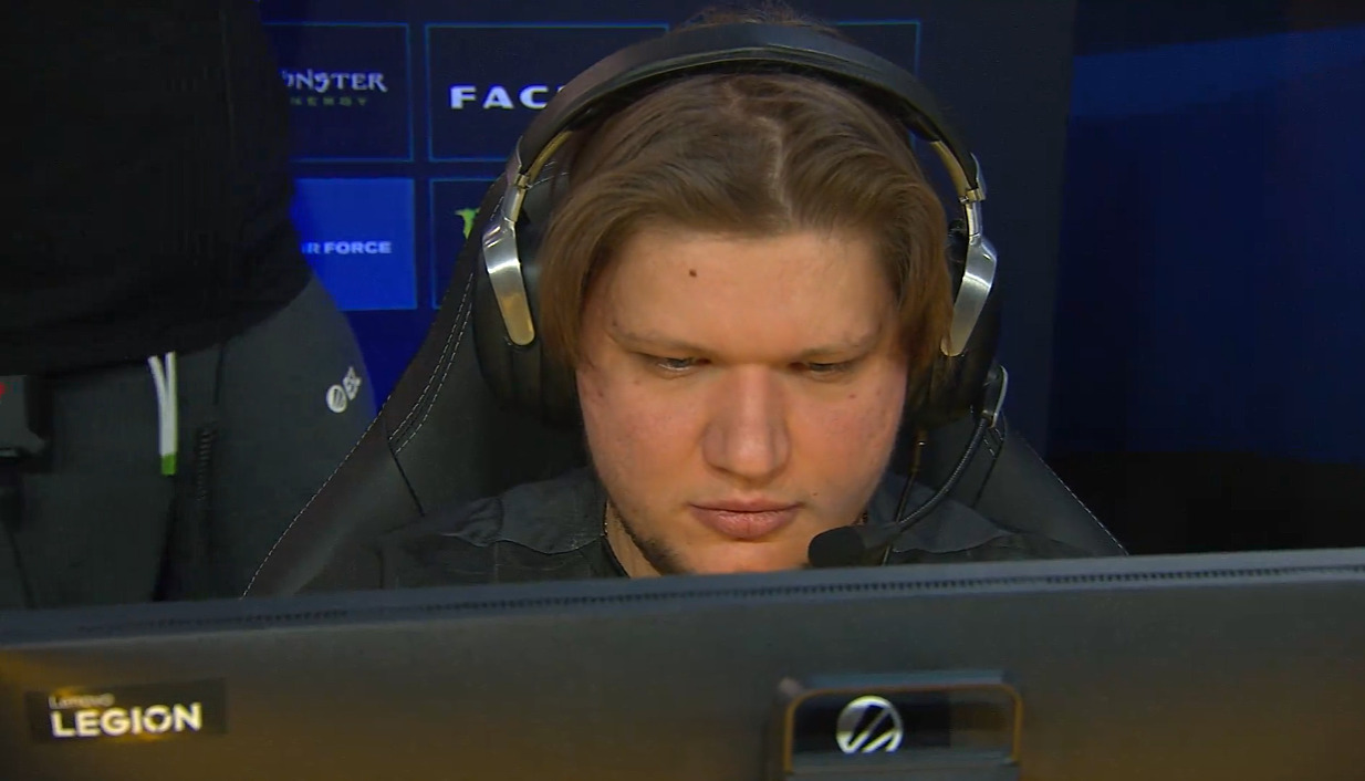 «Выглядит как Аккерман». B1ad3 оценил причёску s1mple — Escorenews