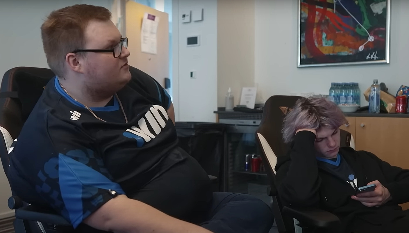 Deko опроверг информацию об уходе себя и BoombI4 из 1WIN — Escorenews