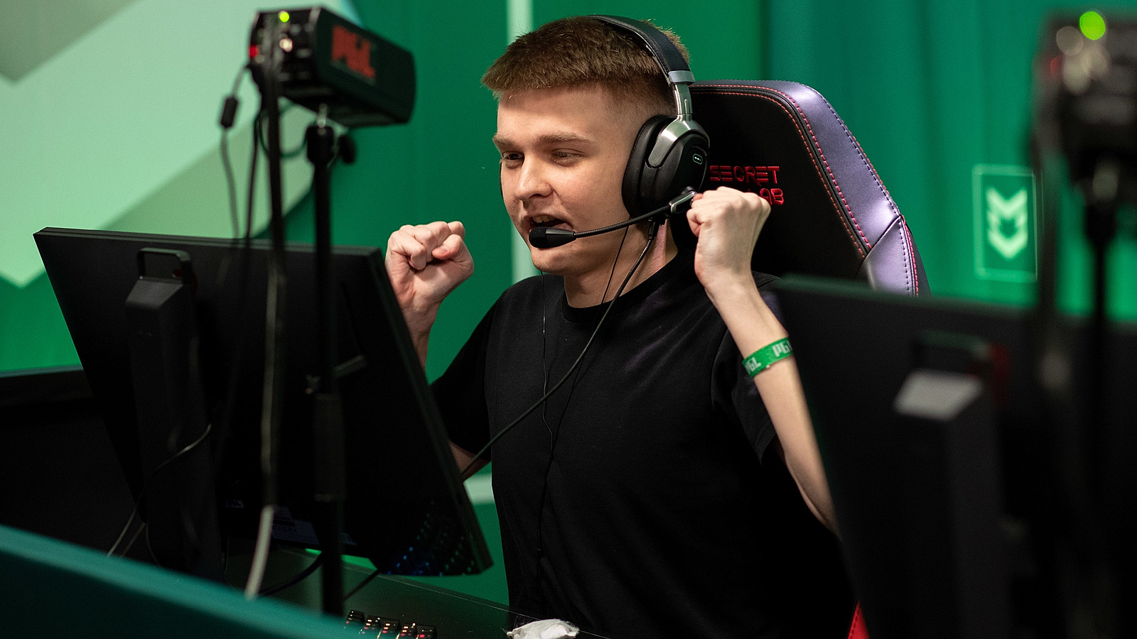 Virtus.pro сыграет шоу-матч на 150 тысяч долларов в Аргентине — Escorenews