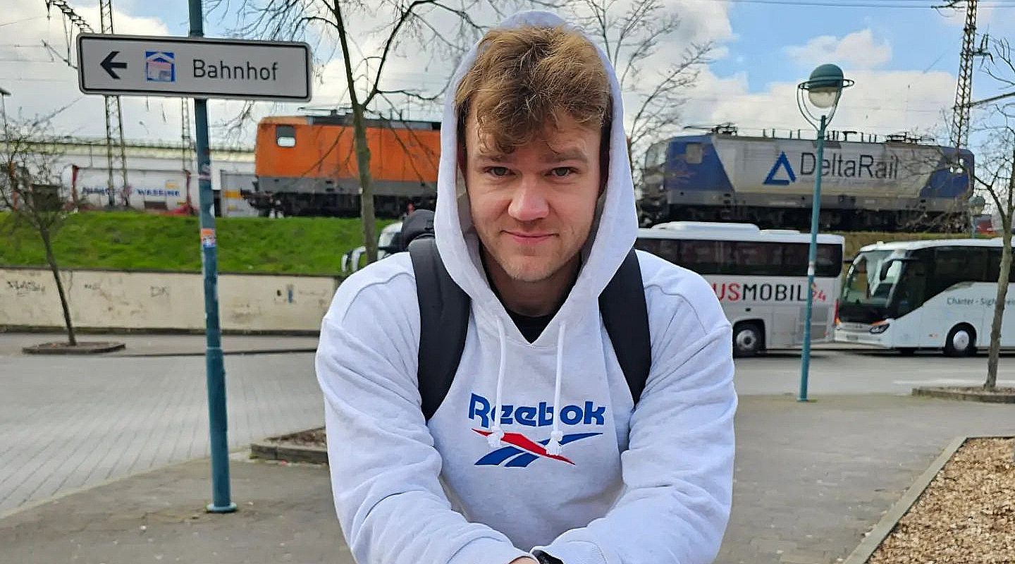 NEO joins FaZe Clan as temporary coach on trial — Escorenews