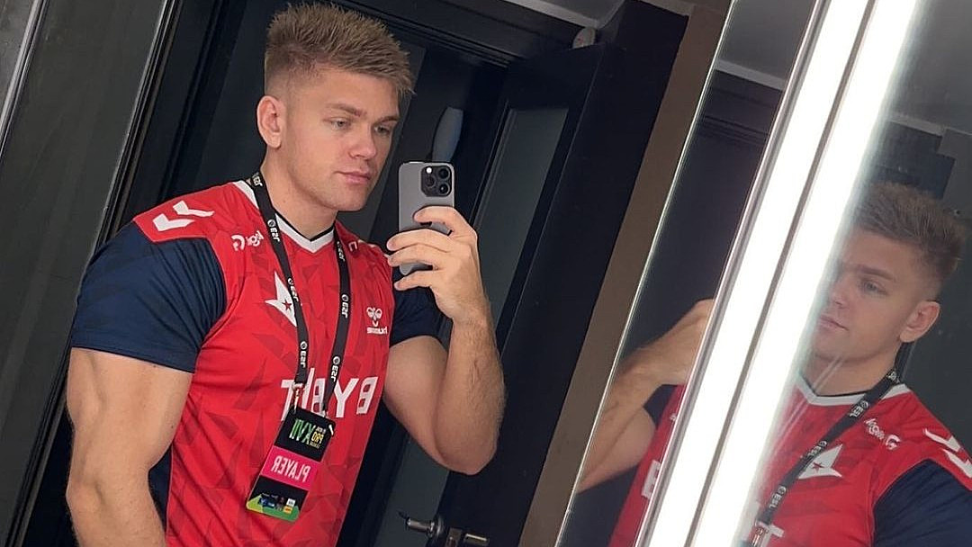 BlameF: «Я хотел накачать пресс, чтобы нравиться девочкам. В итоге в личке одни мужики» — Escorenews