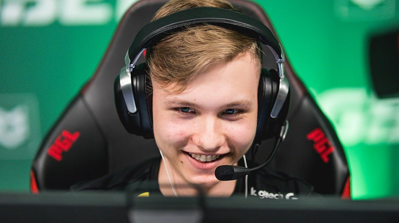 У m0NESY самое высокое ELO, россияне топ-1 по количеству десятых ...