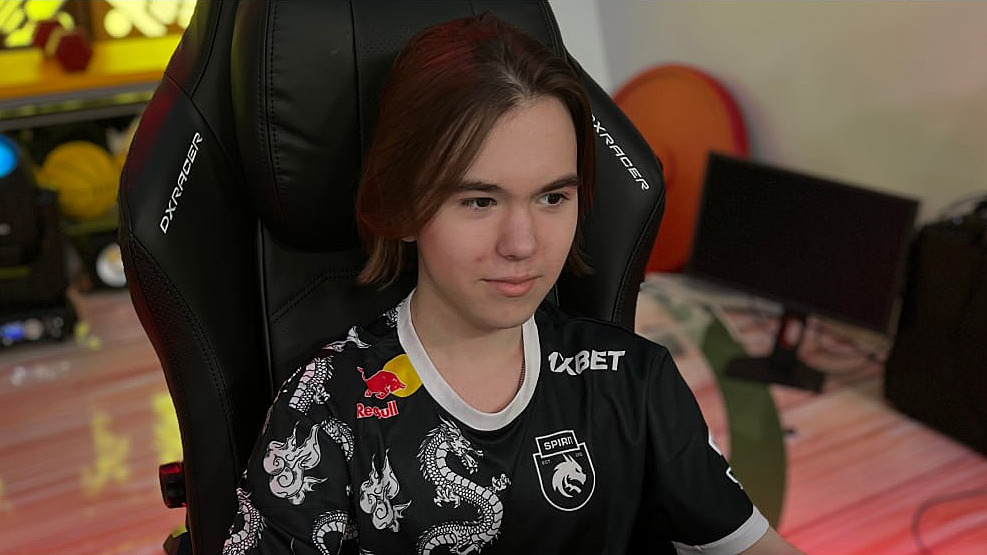 Donk earns his first MVP award at age of 16 at BetBoom Dacha — Escorenews