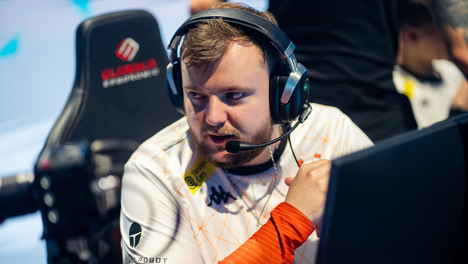 Virtus.pro заняла третье место на Six Invitational 2024 — Escorenews