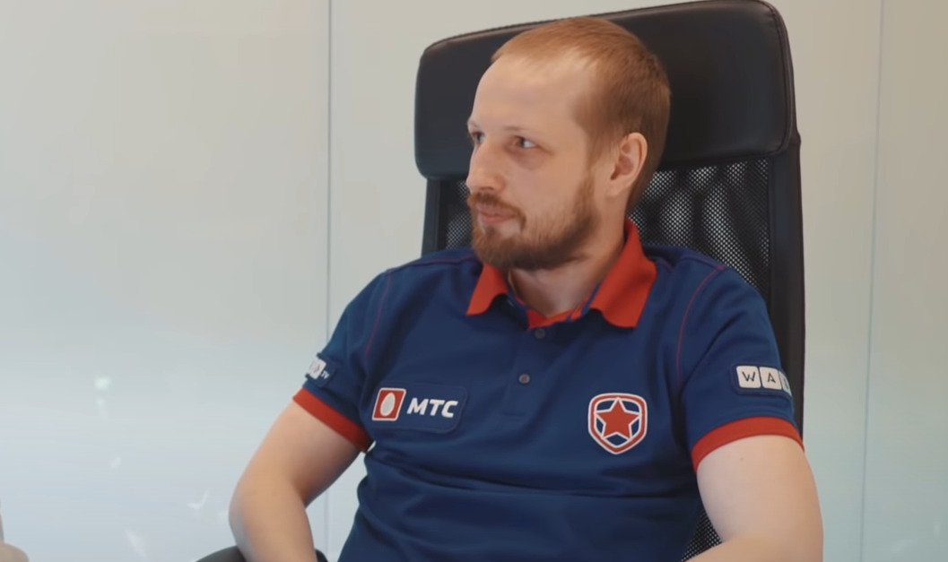 F_1N о возможном переходе hooch в Cloud9: «У них может получиться мощный тренерский штаб ...