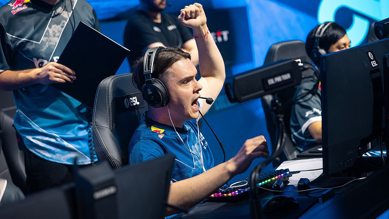 Yekindar: "It is obvious that electronic will not be able to play the ...