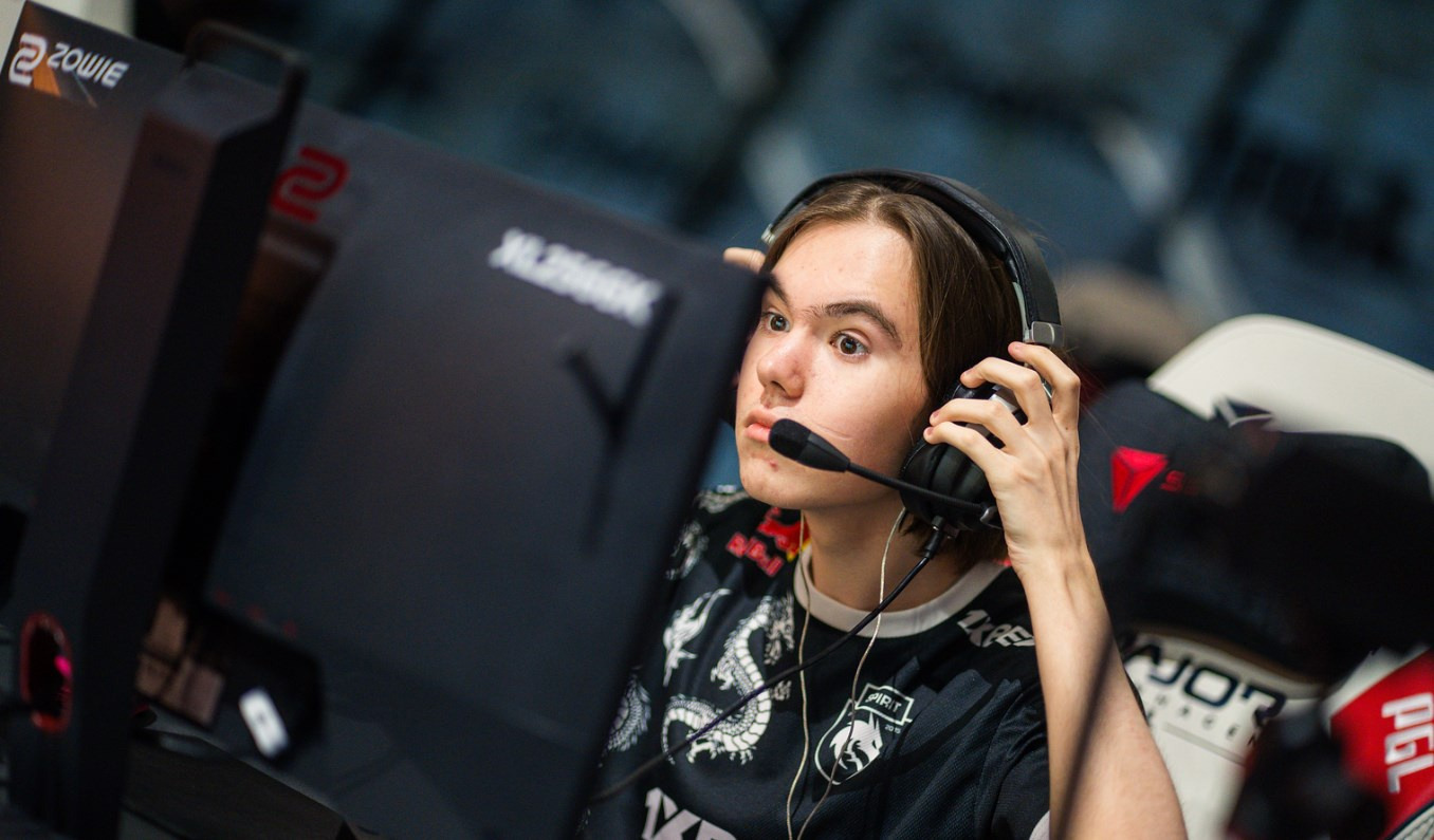 Donk и m0NESY попали в тройку лучших игроков первой половины 2024 года — Escorenews