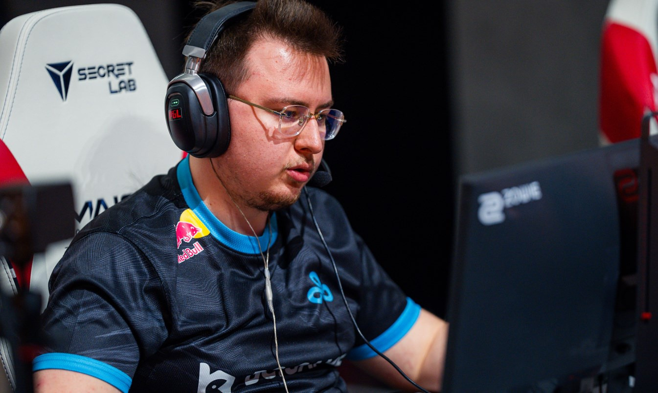 «Чё вы, плаки-плаки?» Ax1Le расcтроился из-за апдейта в CS 2 — Escorenews