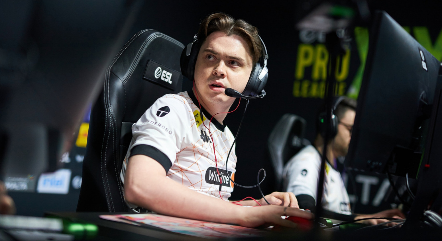 Electronic and WorldEdit recorded a video together, saying that "there is no conflict" — Escorenews