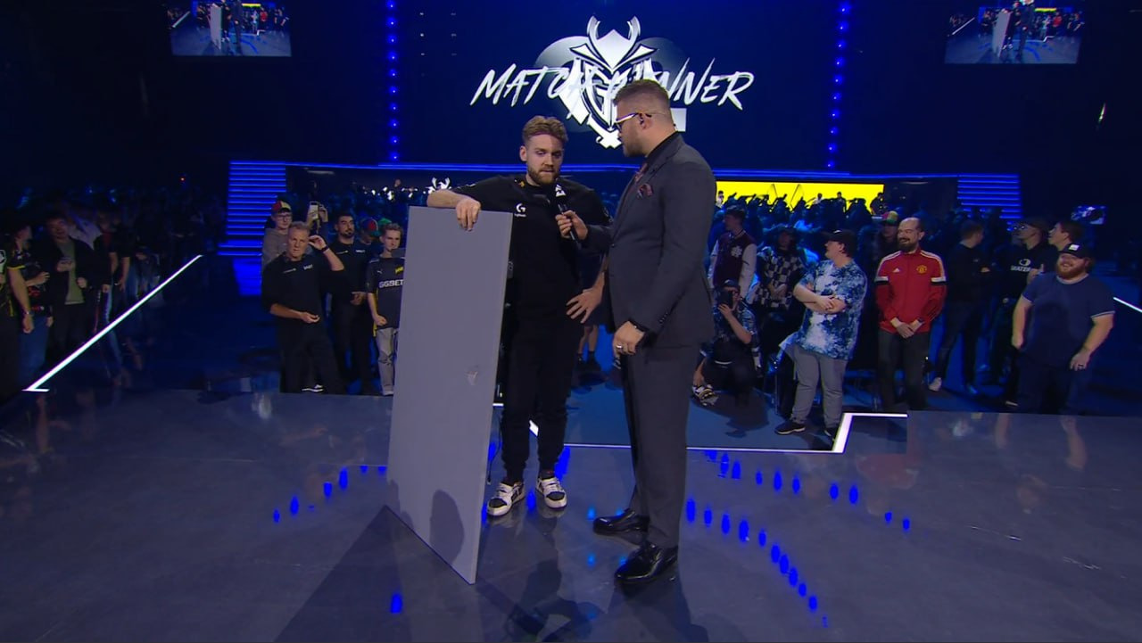 NiKo проломил стол от досады — он почти сделал эйс на BLAST Fall Final — Escorenews