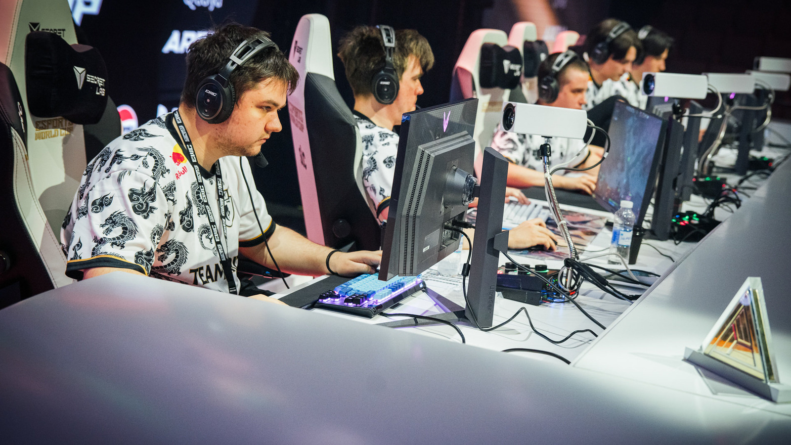 Yatoro и TA2000 — самые высокооценённые керри в Восточной Европе ...