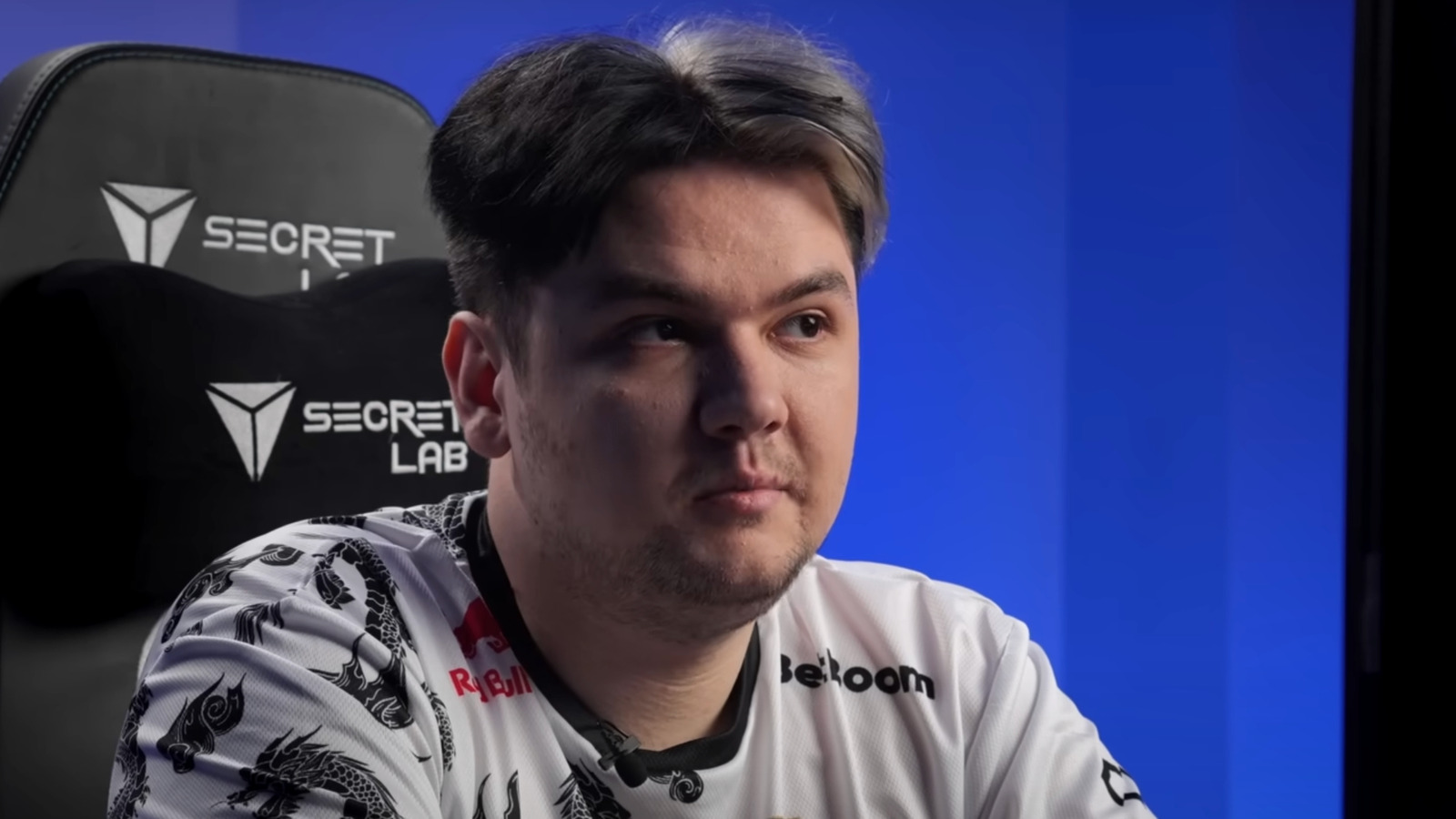 Yatoro приехал в Шанхай — болеть за Team Spirit на мейджоре — Escorenews