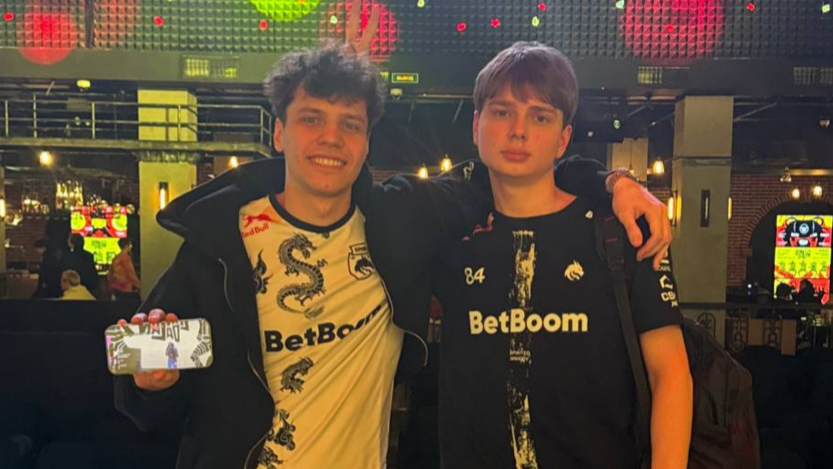 Kyousuke on donk: "We have identical roles and are almost the same at pushing buttons" — Escorenews