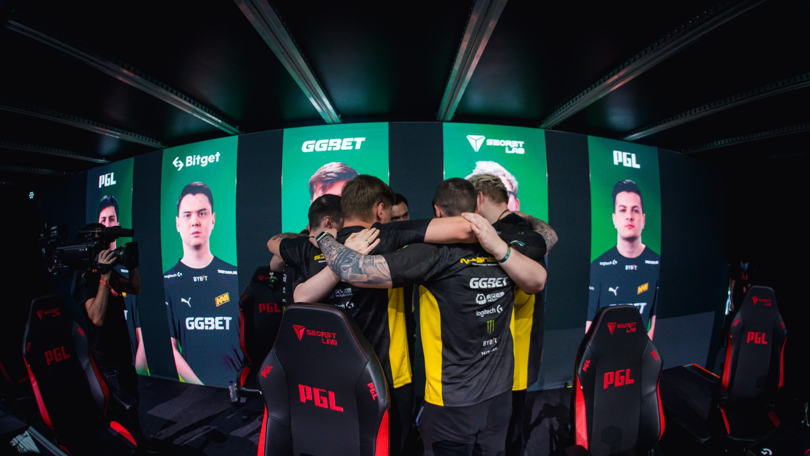 «Илюха, ты меня кинул». S1mple обратился к Perfecto после перехода в BC.Game — Escorenews