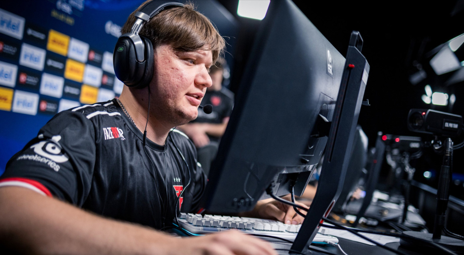 Nafany рассказал, как его мотивирует s1mple — Escorenews