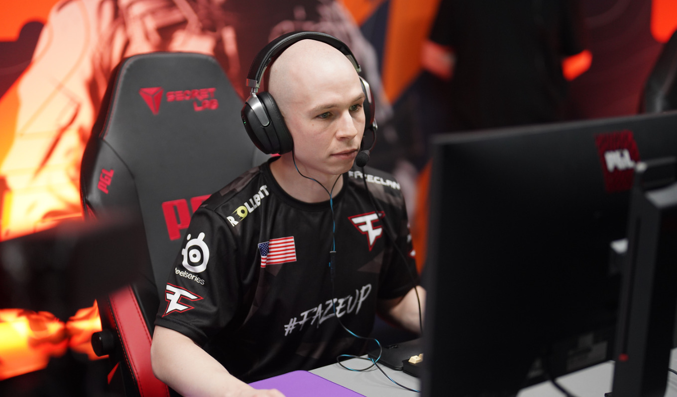 «Саша был богом в CS:GO, но он уже близок к этому уровню сейчас». EliGE в восторге от формы ...