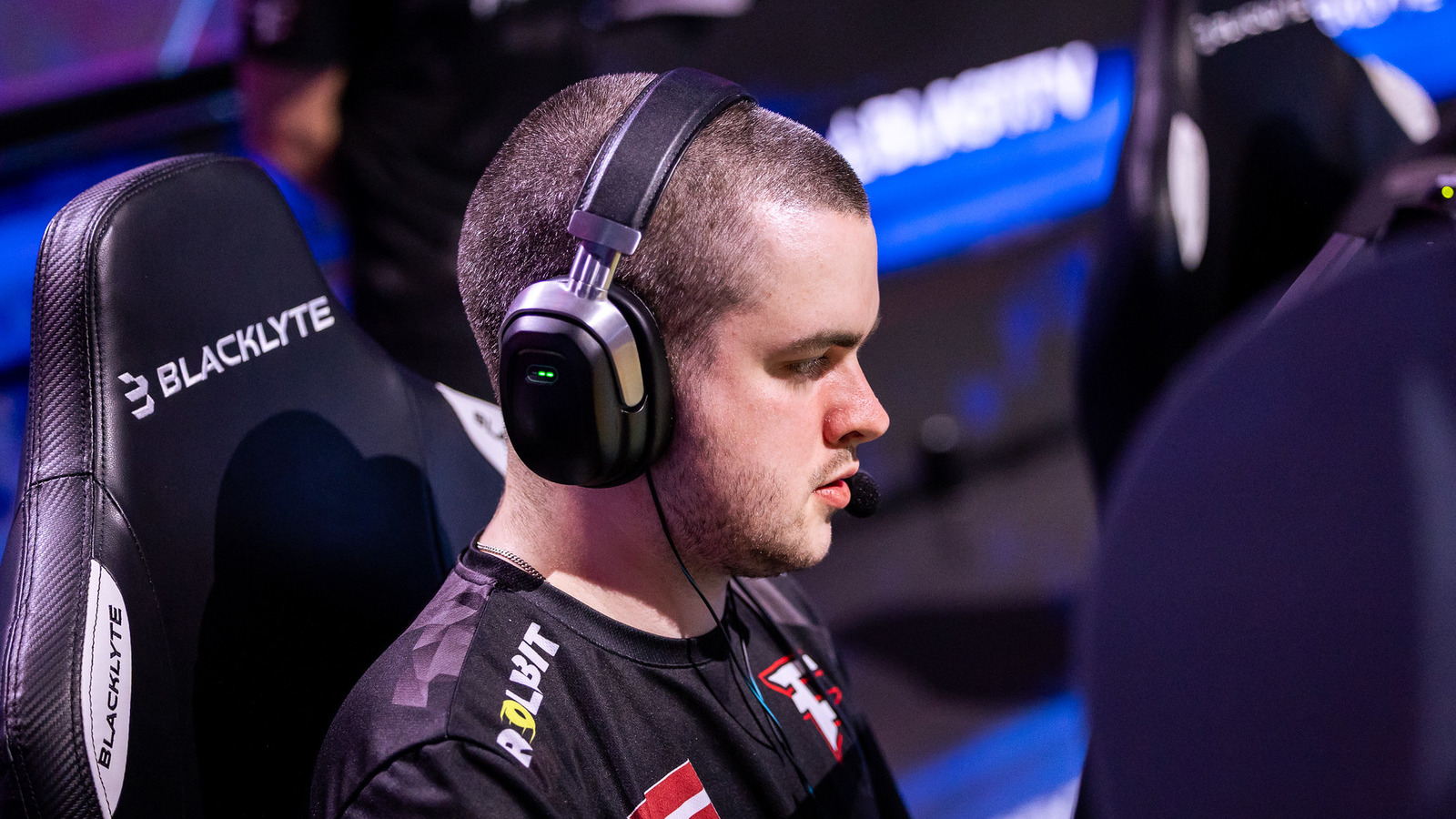 «Он пососал». Реакция broky на игру s1mple в FaZe Clan — Escorenews
