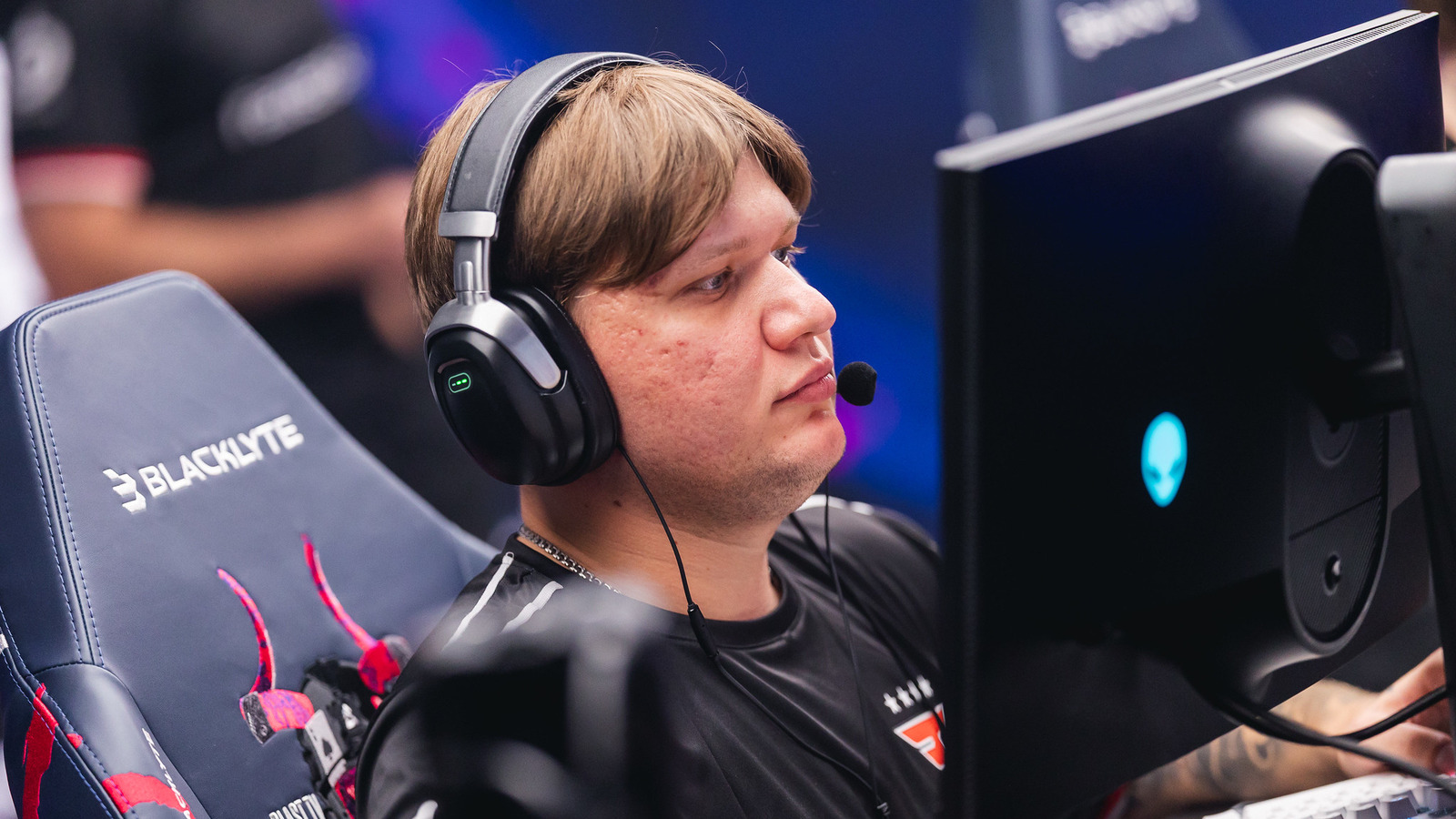 СМИ: s1mple может перейти в BC.Game — Escorenews