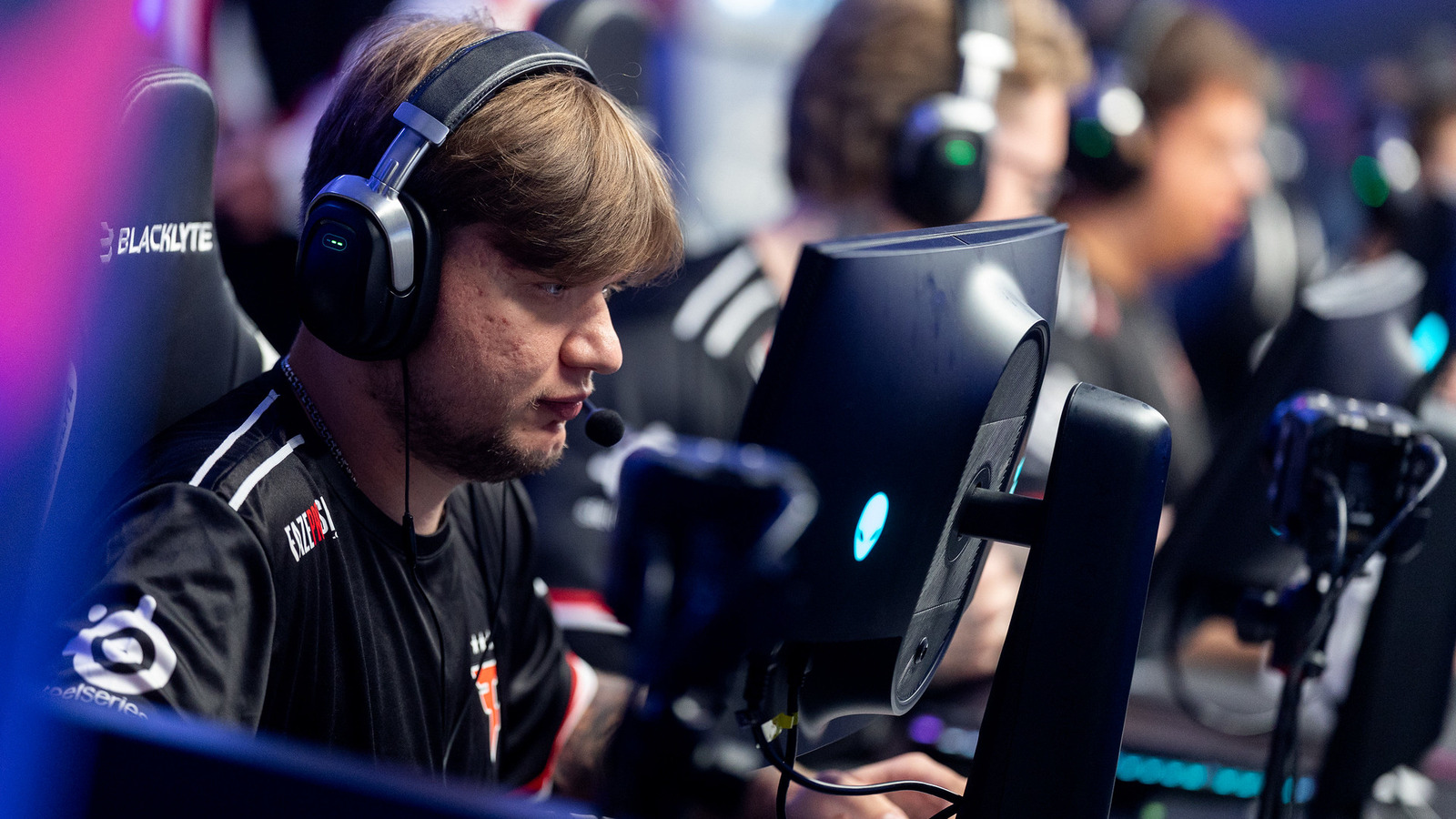 «Продать s1mple — это ошибка». Thorin рассказал, что может случиться с NAVI — Escorenews