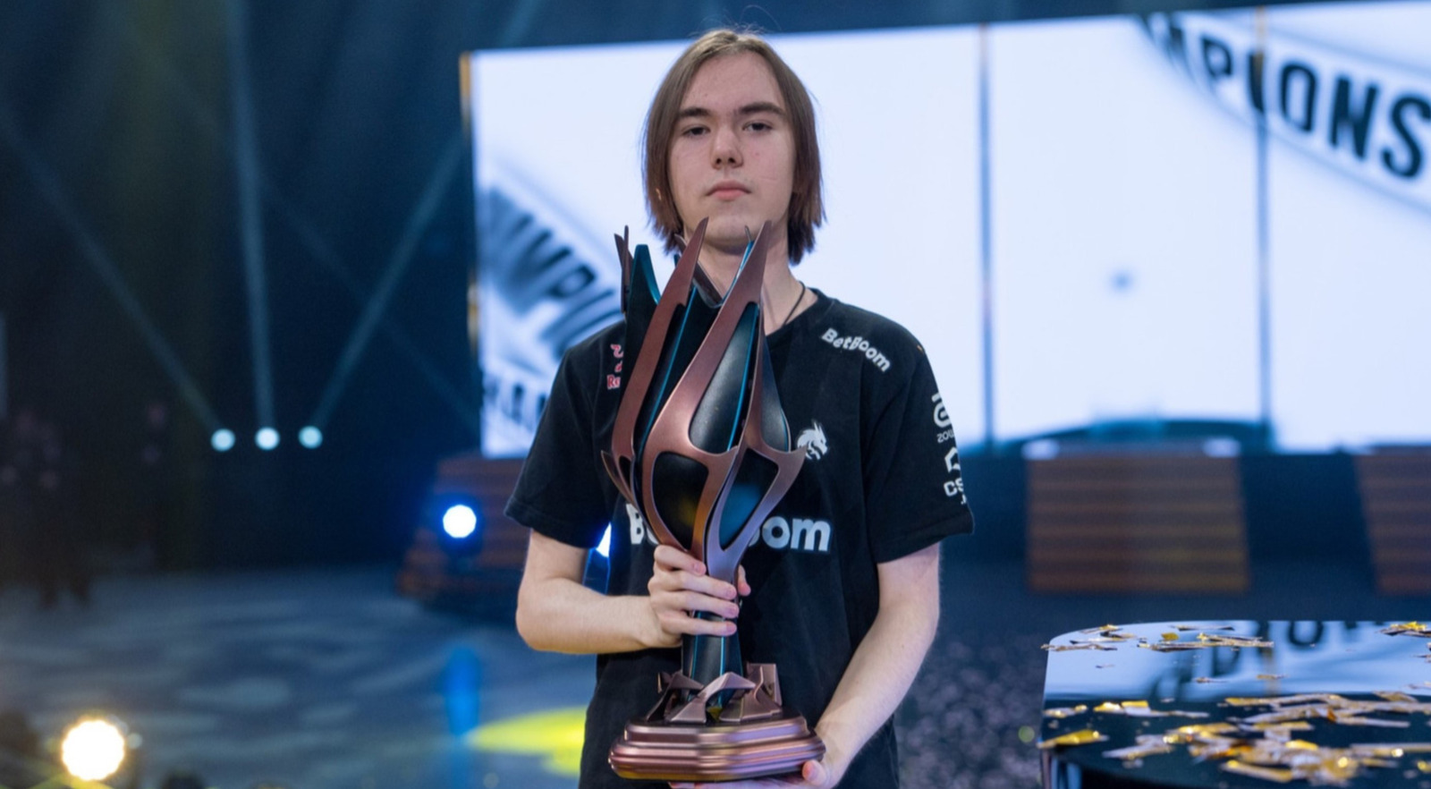 Donk: "Hally said if we get past group stage in Cologne, it would be an ...