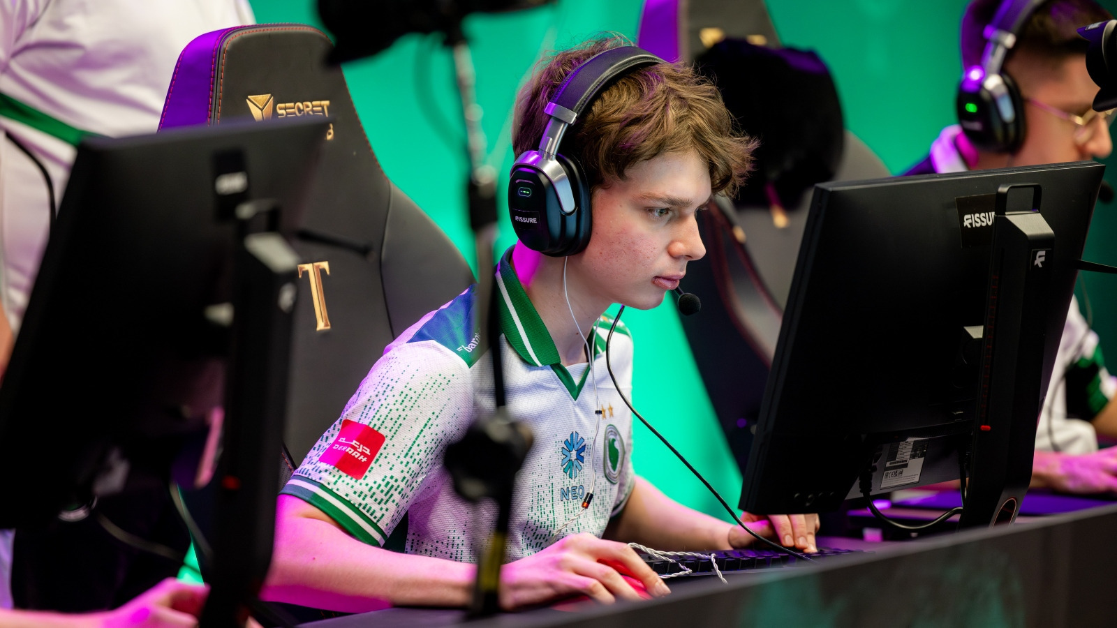 Kyousuke: "I did not watch CS as a child, I started playing just ...