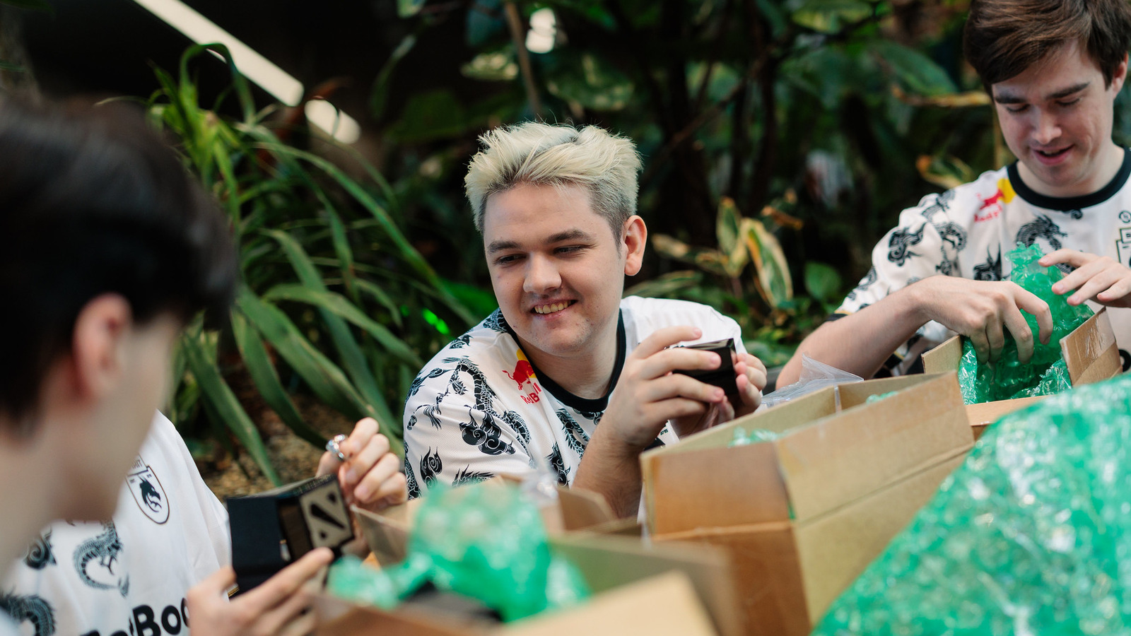 Yatoro выбил нож за 300 тысяч рублей в CS 2 с «покер фейсом» — Escorenews