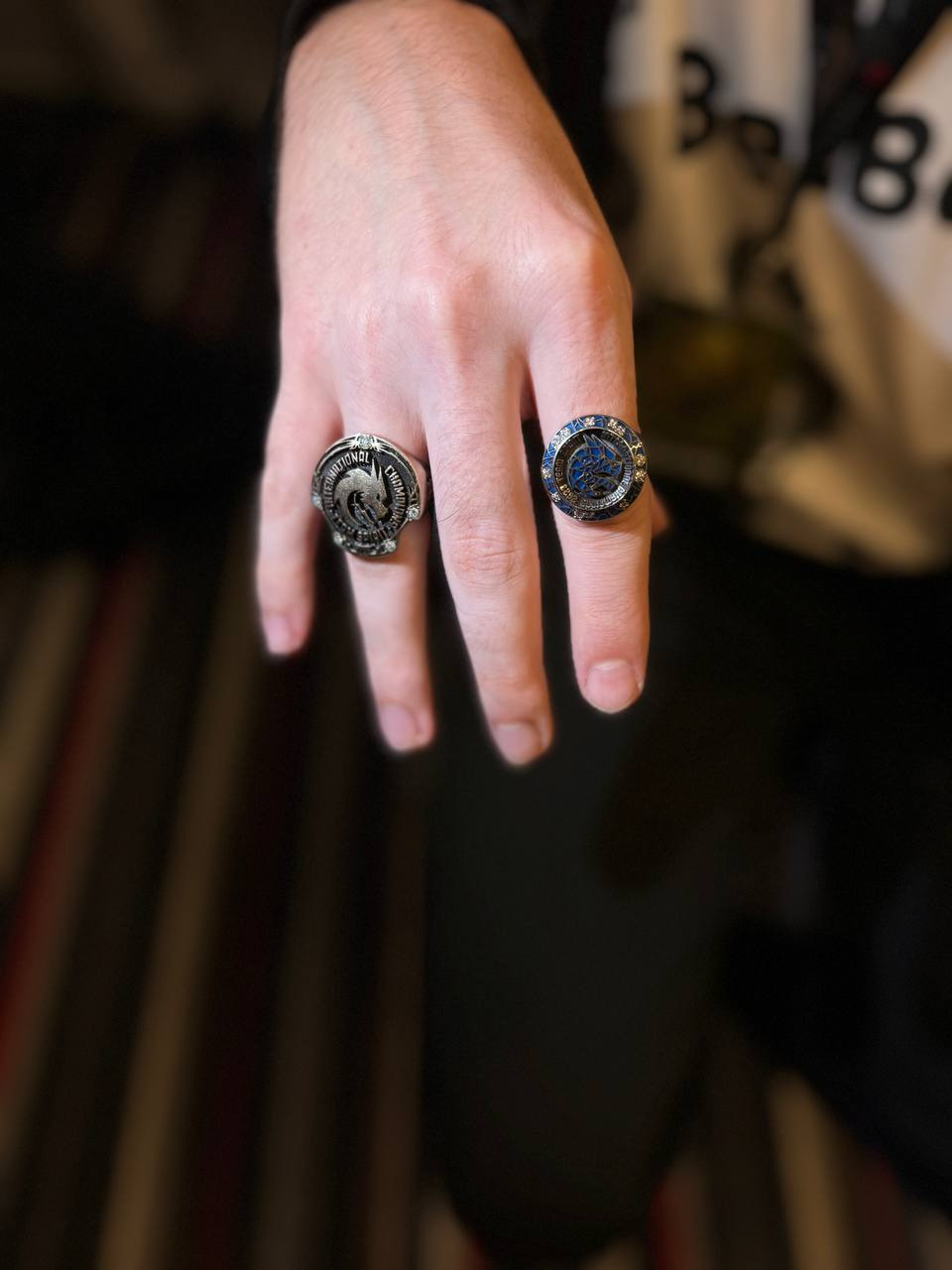 Miposhka and Mira show champion rings of TI12 and TI10 — Escorenews