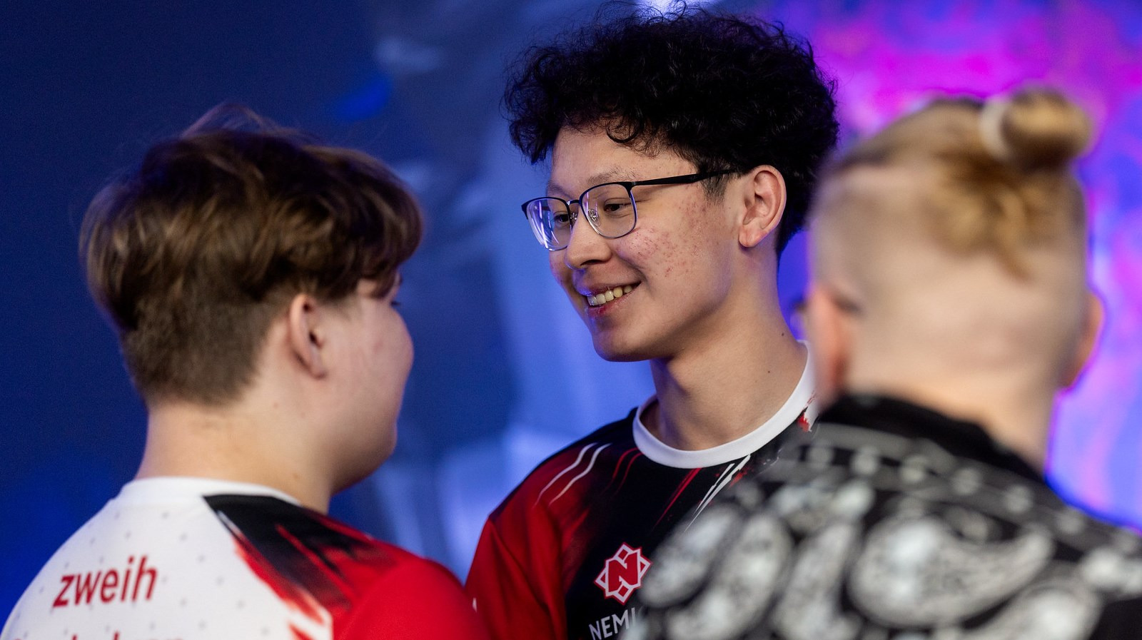 Прицел zweih — настройки мышки, код прицела Звейха — Escorenews