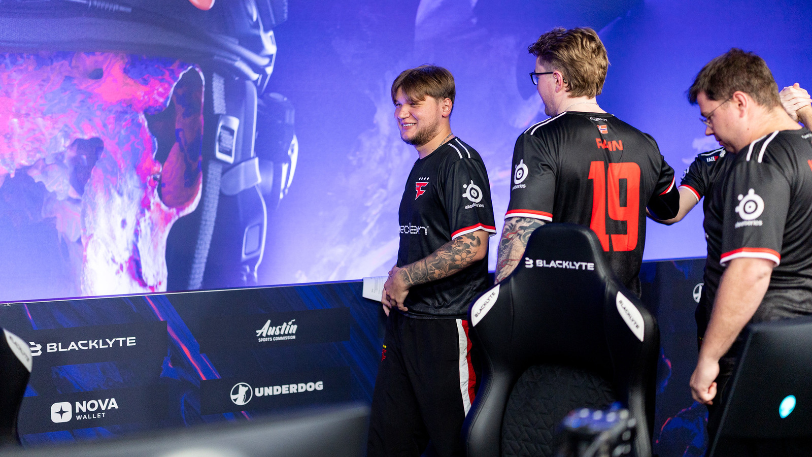 OverDrive: «S1mple не захотели брать в FaZe. NAVI вроде тоже не хотят его переподписывать ...