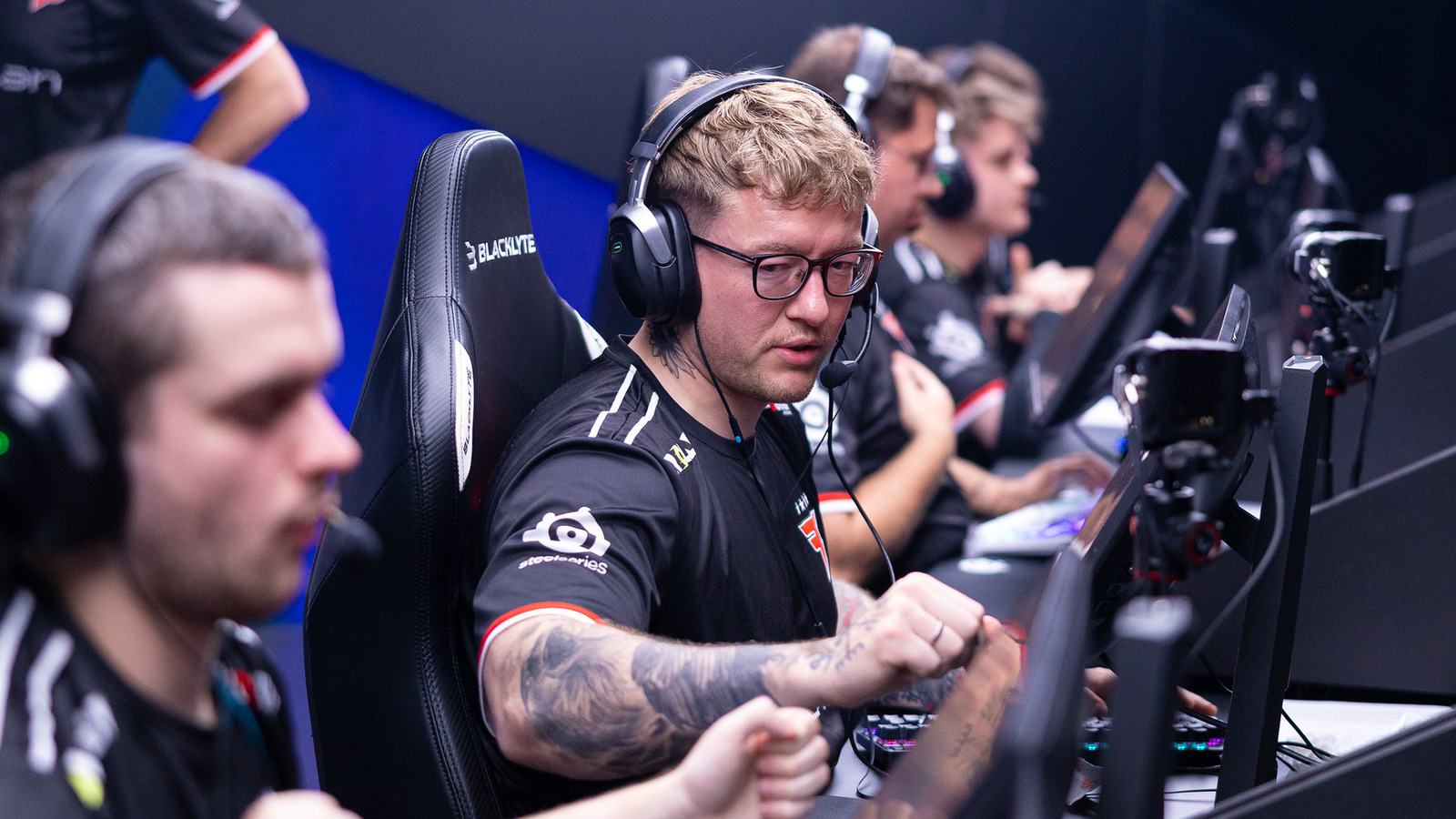 Kassad раскритиковал возможный состав 100 Thieves с rain и dev1ce — Escorenews